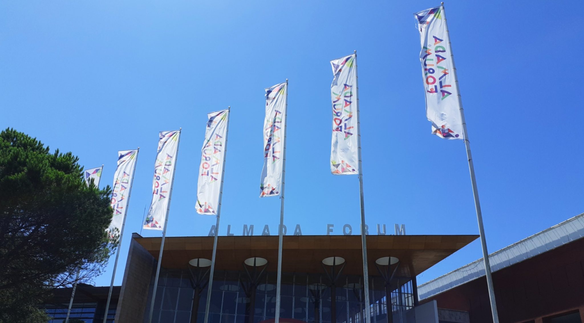 Almada Forum dá vida ao Euro 2024 com transmissão de jogos e exposição ...