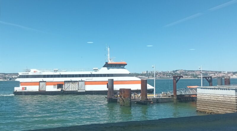 Transtejo: novos barcos elétricos ainda sem data para entrar ao serviço